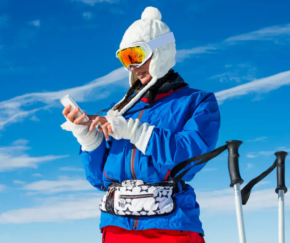 40+ Gift Ideas For Skiers (The Best Gifts For Skiers) – Planning Away