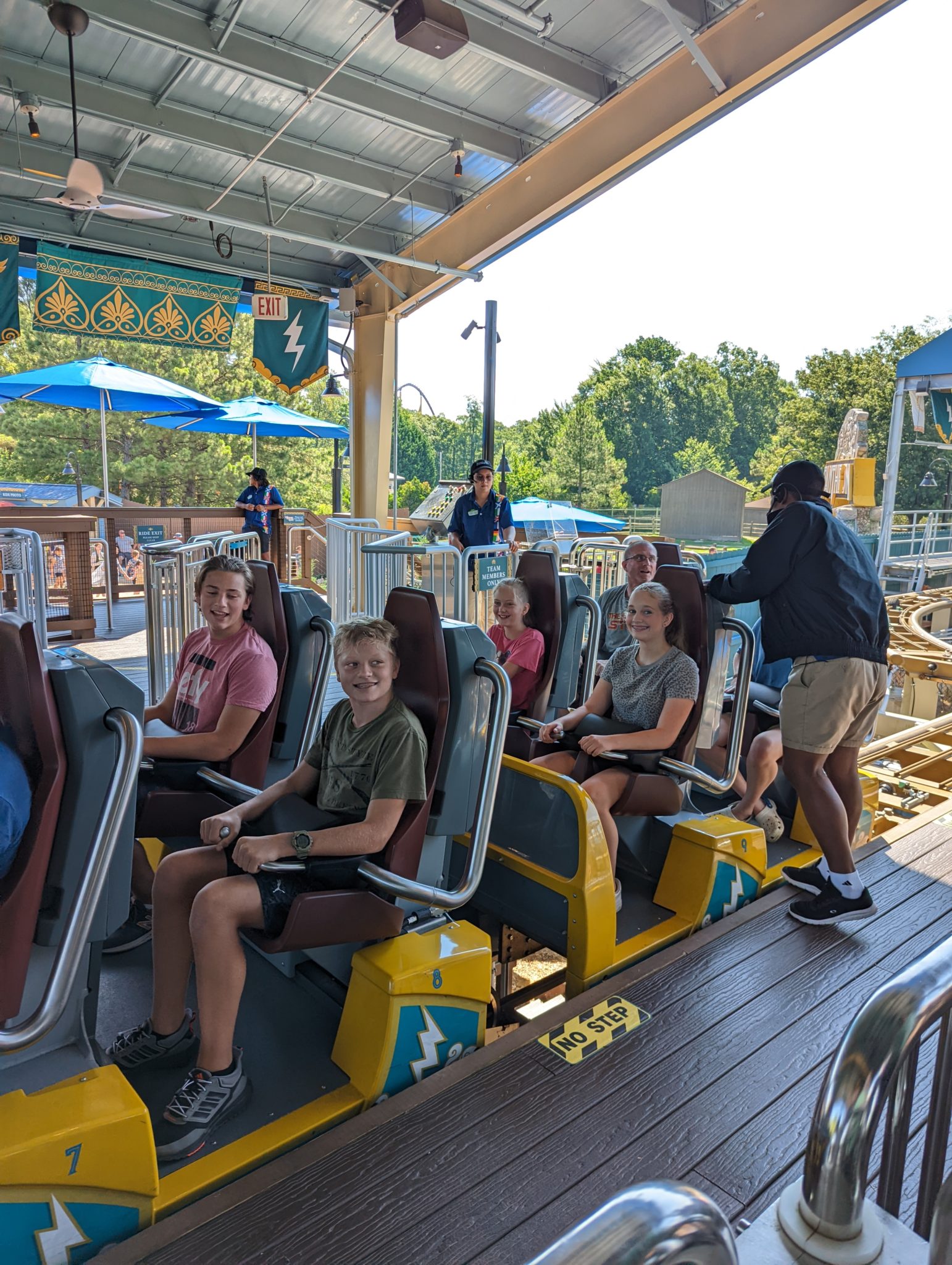 Best Rides at Busch Gardens Williamsburg (Top 6 Roller Coasters ...