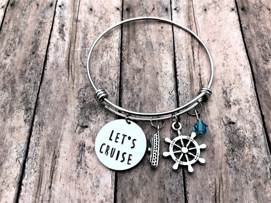 42 Cruise Gift Ideas (The Best Gifts For Cruise Lovers!) – Planning Away